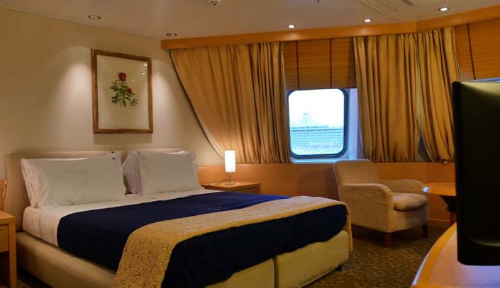 Superior external cabins - Grimaldi Lines