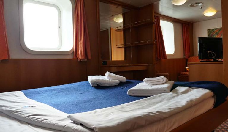 CRUISE BONARIA - Grimaldi Lines