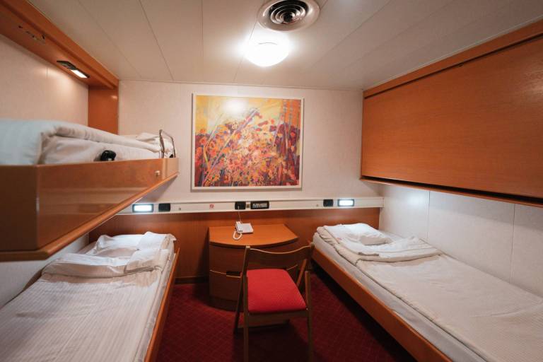 Discover the KYDON PALACE - Grimaldi Lines